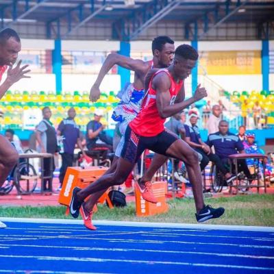 China Geprefabriceerde Atletische Renbanen voor de Gymnastiekvloeren van de Sportenspeelplaats Te koop