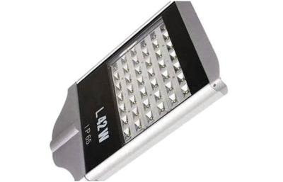 Cina Le iluminazioni pubbliche all'aperto di Bridgelux LED di 42 watt, IP65 ecologico impermeabilizzano l'illuminazione di via esteriore in vendita