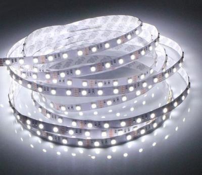 Cina Luce di striscia decorativa di IP20 SMD LED SMD2835, illuminazione di striscia del LED in vendita