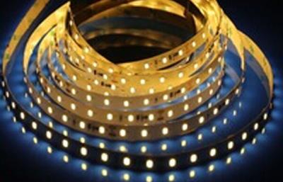 Cina SMD2835 la corrente costante 70leds/m ha condotto la luce di striscia 24V 20lm - 22lm per principale in vendita