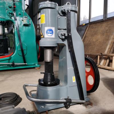 China Hydraulic Air Power Iron Worker Forging Pneumatic Hammer Machine en venta