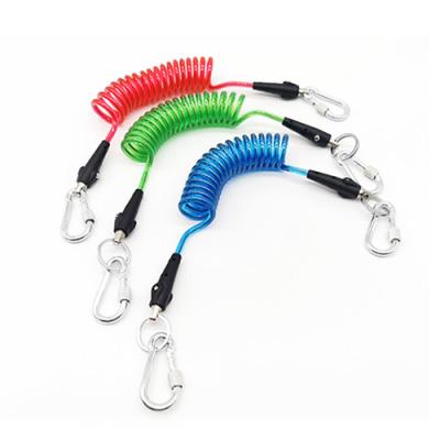 Cina Chiave arrotolata variopinta elastica di plastica Lanyard With Locking Screwgate Carabiners in vendita