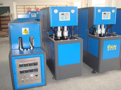 Cina bottiglia semiautomatica dell'ANIMALE DOMESTICO 1.5L che soffia la linea di produzione a macchina dell'acqua del radiatore 60HZ del semilavorato in vendita