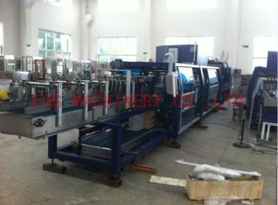 Cina Macchina completamente automatica dell'involucro del film di strizzacervelli del cartone dello scaffale con il servo motore elettrico in vendita