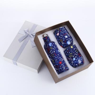 Cina Bottiglia 2022 di vino promozionale di acciaio inossidabile del regalo 750ml di vendita calda di Amazon messa con il contenitore di regalo in vendita
