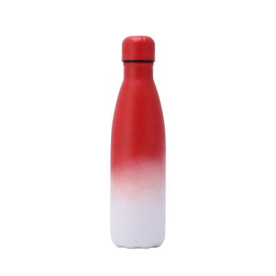 Cina Bottiglia di acqua termale portatile glassata all'aperto dell'isolamento di sport di acciaio inossidabile di Matte Cola Shaped Water Bottle in vendita