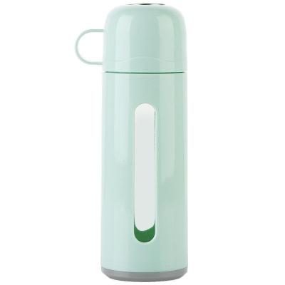 Cina Unbreakable Plastic Cover Portable Glass Water Bottles With Drink Cup in vendita