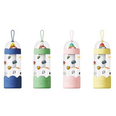 Cina 500ml bottiglie beventi di vetro personali Juice Fruit Lockable Infuser Bottle in vendita