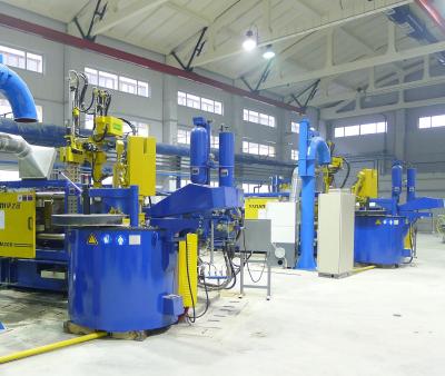 China Molten Aluminum Heater Aluminum Melting Furnace With Double Point Temperature Control Uniform Temperature ≤±5C for sale