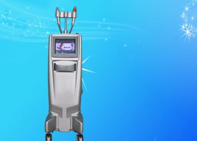 China Máquina fraccionaria multifuncional del RF Microneedle para el cuidado de piel facial en venta