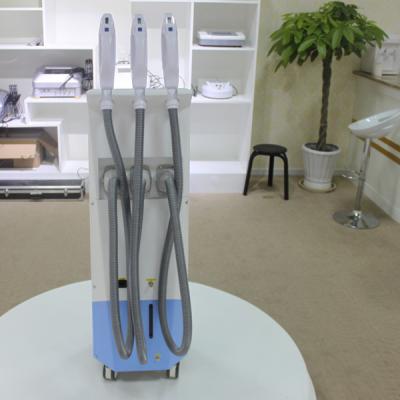 China máquinas do laser do IPL do rejuvenescimento da pele 1800W com sistema de refrigeração forte à venda