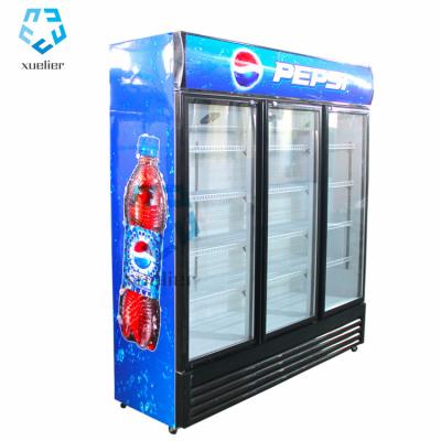 China Drie Deur Drank Showcase Commerciële Rechtop Koeler Energiedrank Koelkast Te koop