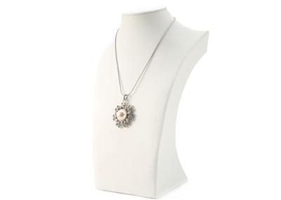 Cina Collana d'argento dei gioielli di costume di dichiarazione, collana lunga del pendente del nodo di amore in vendita