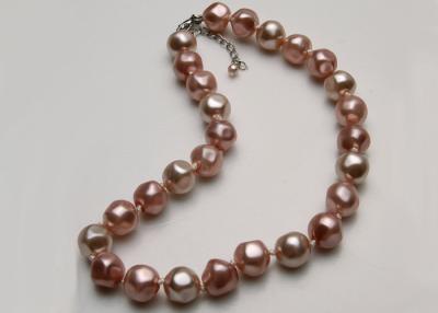 Cina Collana barrocco a 16 pollici del girocollo della perla di Faux con colore Chian di rosa del riempitivo in vendita