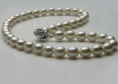 Cina Grande filo barrocco crema dei gioielli di costume della collana della perla del riso singolo in vendita