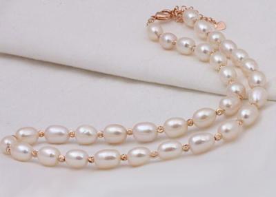 Cina A 16 pollici arrossisce la collana rosa della perla del riso del Faux per nuziale/damigelle d'onore bei in vendita
