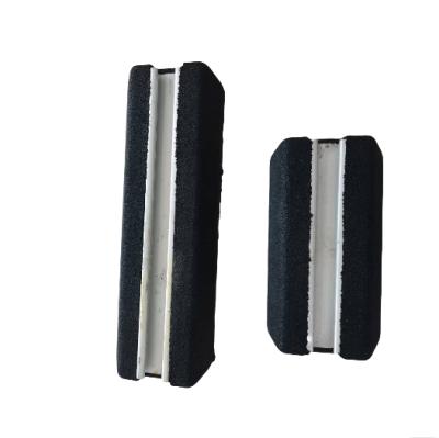 China Eco-Friendly Recycled Rubber Mounting Feet with 60-70 ShoreA Hardness and 1.5g/cm3 Density for HVAC Systems - 400*180mm Size for sale