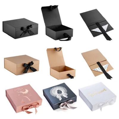 Cina contenitore di regalo rigido di qualità superiore di 4C CMYK riciclabile per il vestito/i gioielli in vendita