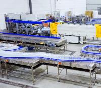 Quality Energy-Saving Automated PET Bottle Filling Machine 380V/50Hz Power Supply for sale