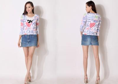 中国 長い袖のカーディガンの夏の上の女性 V 首のセーターのプリント・ボタン 販売のため