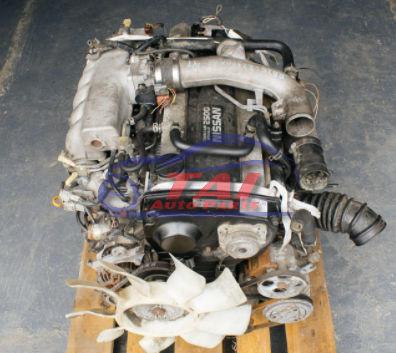 Chine Pièces de moteur à essence de Nissan QR20 QR25 RB25 RB26 SR16 SR18 à vendre
