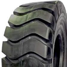 Cina 8.25-16 gomme diagonali di gomma del veicolo leggero della piega di polarizzazione della gomma 855mm OD della piega 16PR in vendita