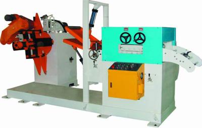 Chine Pot tournant hydraulique et Decoiler de la machine 2.5T d'Uncoiler de niveleur à vendre