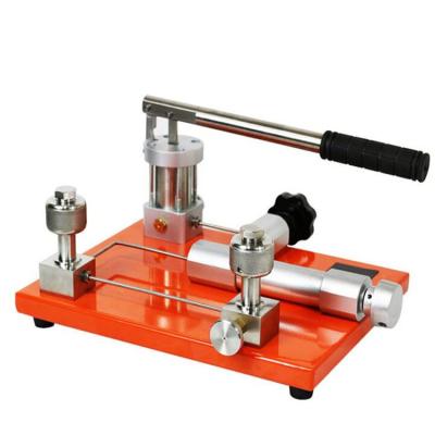 Κίνα Διακριβωτής μετρητών πίεσης Benchtop 10MPa καμία ρύπανση προς πώληση