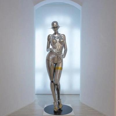 中国 窓の表示店の装飾的な金属モデルは人間図彫刻を支える 販売のため