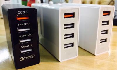 China (Qualcomm Certified) Quick Charge 3.0 54W 4-Port USB Desktop USB Charger for sale