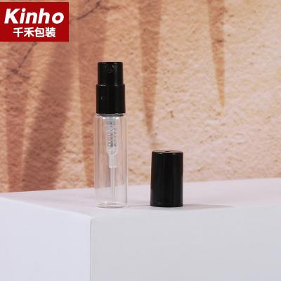 Cina 2ml 3ml Piccole bottiglie di profumo vuote Mini atomizzatore Fiale di profumo Spruzzatore di vetro in vendita