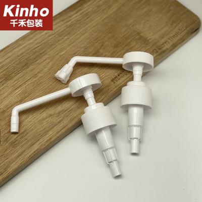 Cina 38/410 Dispenser Lotion Pump Sprayer Pump With Long Three Holes Nozzle in vendita