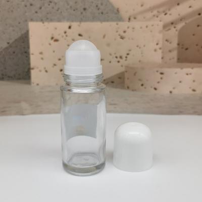 Cina Thickened Transparent Glass Essential Oil Roller Bottles 50ml Deodorant Roll On Bottle in vendita