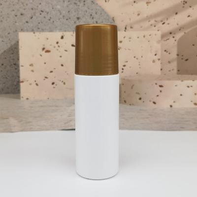 Cina 90ml Essential Oil Roll On Bottle Deodorant PE Plastic Bottle Roller Ball With Flat Top Lid in vendita