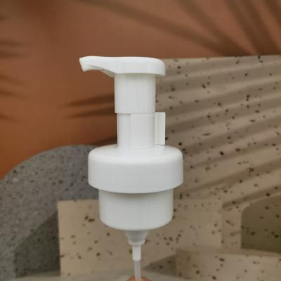 Cina 3cc 58mm Big Dosage Mousse Plastic Foam Pump Hand Soap Dispenser With Clip in vendita