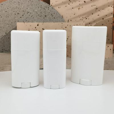 Cina 15ml 40ml 50ml 75ml PP Oval Portable Empty Container For Body Lip Balm in vendita