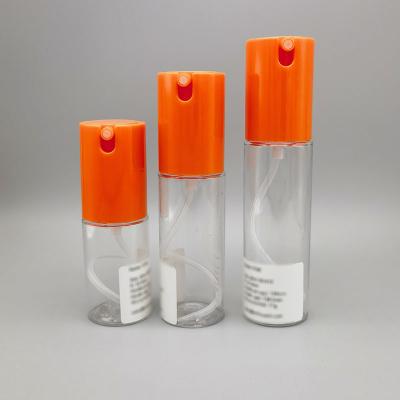 Cina 30ml 50ml 60ml Cosmetic Plastic ABS Sprayer Pump PET Bottle With U Shape Toner Sunblock Setting Spray in vendita