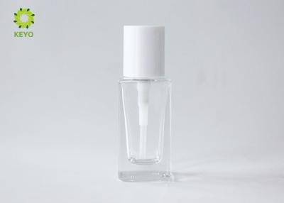 Cina forma liquida del quadrato della bottiglia del fondamento del vetro trasparente 30ml con il cappuccio bianco della pompa in vendita