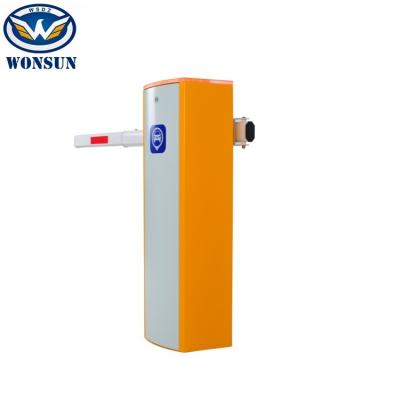 China Solución de barrera de tráfico de puerta de barrera personalizada sin escobillas con dirección de brazo en venta
