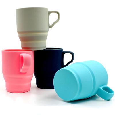 China Copo de viagem de silicone dobrável de 180 ml a 300 ml à venda