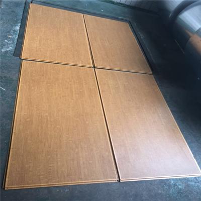 중국 타입 케케묵은 경사진 가장자리에서 595x595mm 알루미늄 금속 천장 퍼포레이티드 사업 판매용