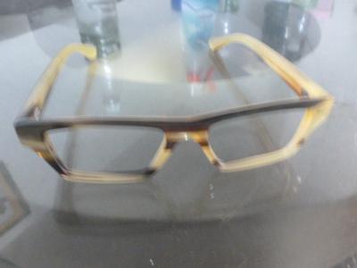China Cuerno del buey de las lentes CR39, listón, lentes hechas a mano del cuerno del búfalo con el logotipo del metal en venta