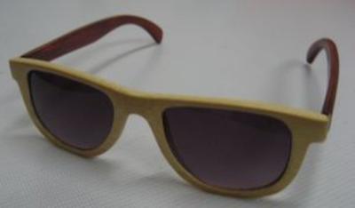 Chine Façonnez les lunettes en bambou légères/lunettes faites main pour des célébrités, vacances à vendre