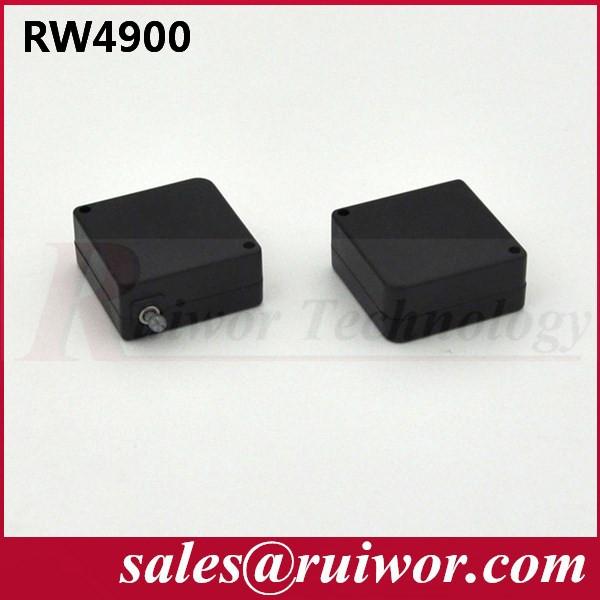 RW4900 Security Retractors