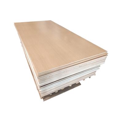 E2 E1 UV High Gloss Board Laminated Mould Proof UV Coated MDF Sheet
