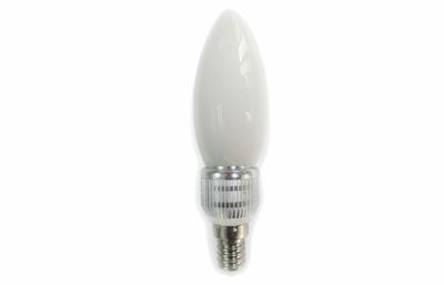 中国 高い内腔 400Lm E14 12pcs Epistar LED の蝋燭の球根 5W 乳白色カバー 販売のため