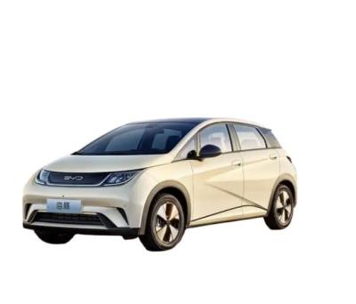 Cina Prodotto nel 2024 BYD Dolphin Honor Edition Rosso 50W Telefono wireless Carricare Veicolo energetico in vendita