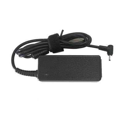 Cina Adattatore nero 19V 2.1A 2.5x0.7mm 40W di potere del computer portatile dell'OEM Asus in vendita