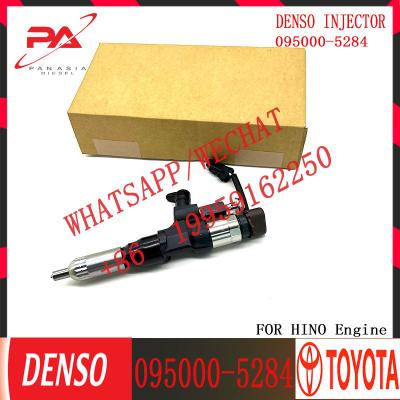 Cina iniettore 095000-5280, 095000-5283, 095000-5284 per il camion J08E 23910-1360, 23670-E0291, 23670-E0290 in vendita