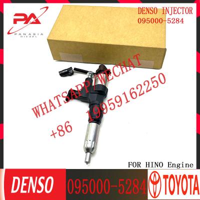 Cina iniettore 095000-5280, 095000-5283, 095000-5284 per il camion J08E 23910-1360, 23670-E0291, 23670-E0290 in vendita